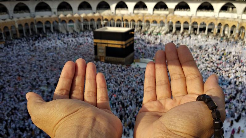 Mosques of Mecca: Perform all the Holy Rituals and Prayers for a Divine ...