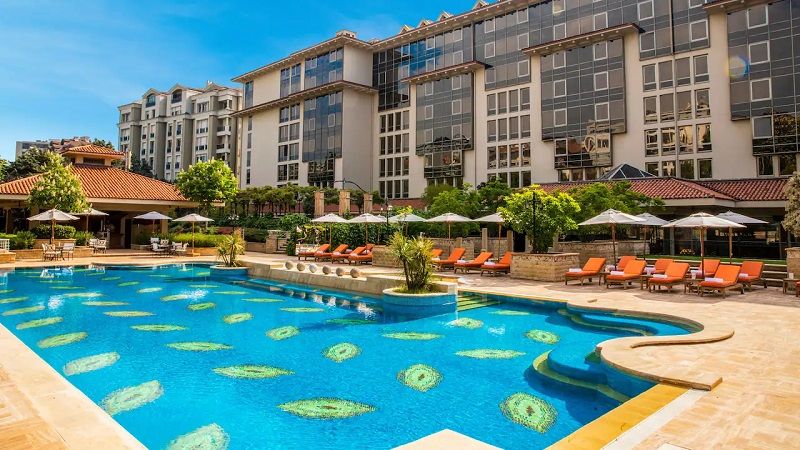 Top 10 Swimming Pools in Istanbul: Make Your Stress Swim Away