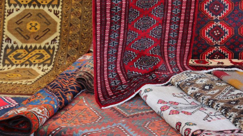 Shopping in Oman: Get an Appreciable Gift for your Loved Ones
