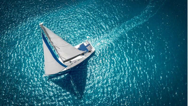 Boat Rides In Qatar For Sailing Across The Clam Waves