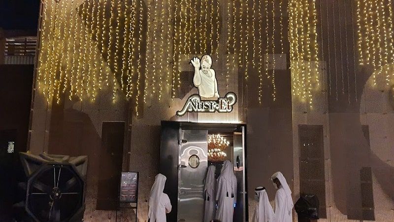 Nusr Et Steakhouse Restaurant Doha For All The Food Lovers