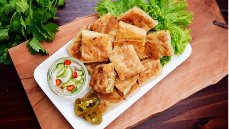 Traditional Food in Saudi Arabia to Satiate Your Taste Buds and Soul