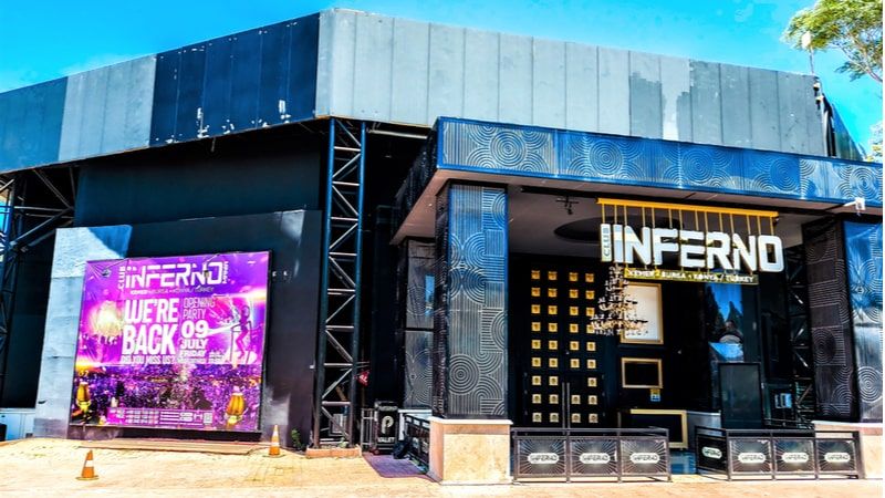 Clubs in Turkey are quite popular and colorful.