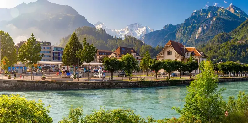 Interlaken Tour Packages, Holiday Trip to Interlaken, Switzerland ...