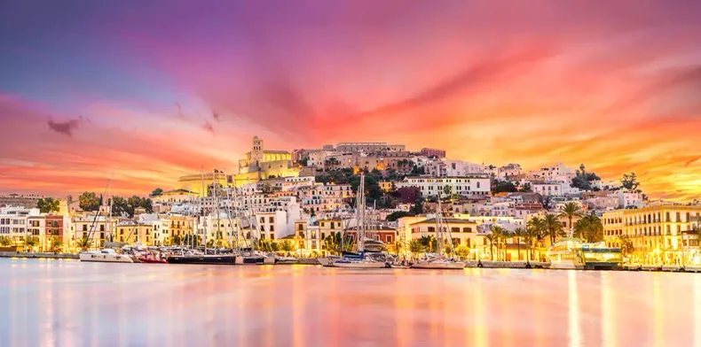 Spain Honeymoon Packages, Honeymoon Trip to Spain - Regencyholidays